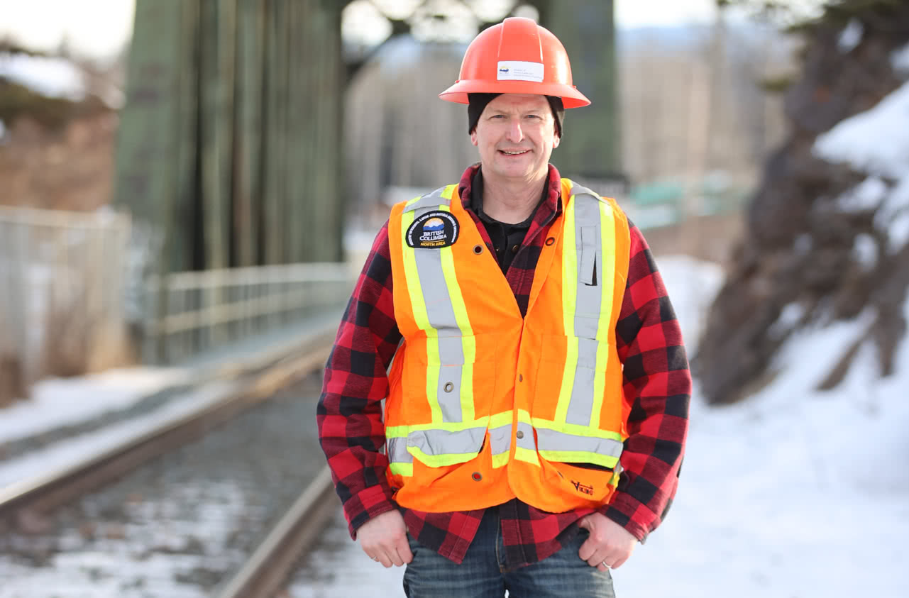 The Pro: Spring 2022 - Professional Employees Association